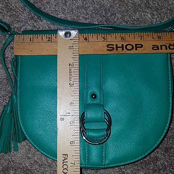 Avon Signature Collection | Bags | Avon Signiture Collection Green ...